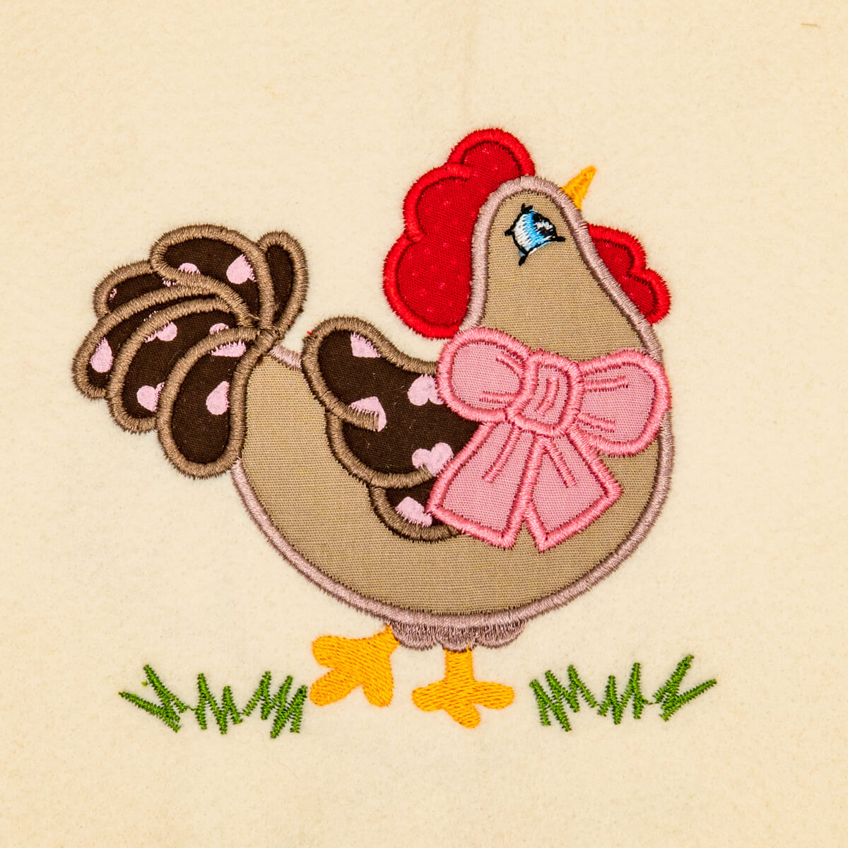 Matriz de Bordado Galinha em Aplique em Vários Tamanhos | E-Bordados